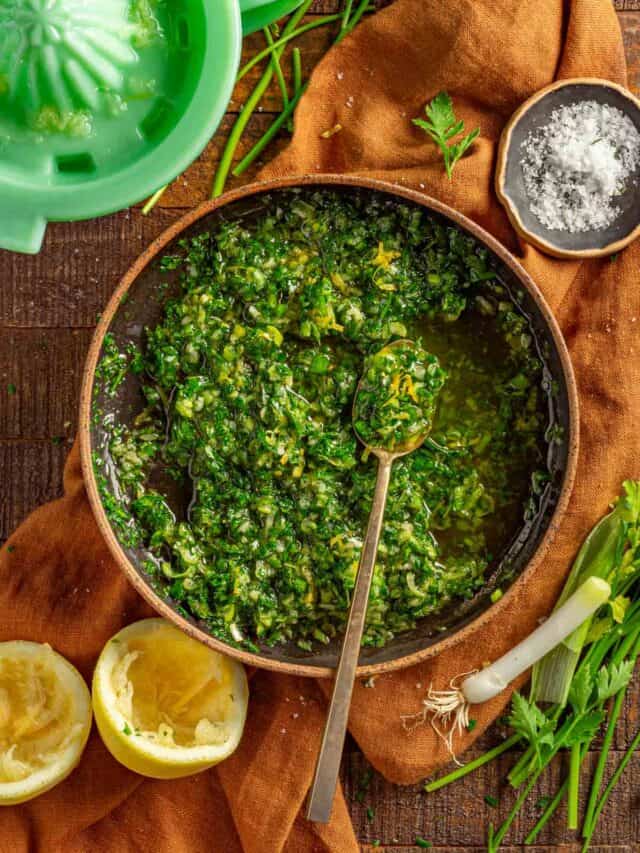 Persillade (5 Minute Parsley Sauce) - Lauren from Scratch